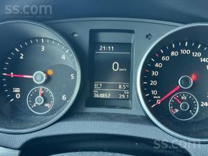 Grey Volkswagen Golf 2011 in Riga, with an engine capacity of 1.60 L and mileage of 364 thousand km for 3200 €, photo 15 on AUTOMOTO.COM.LV