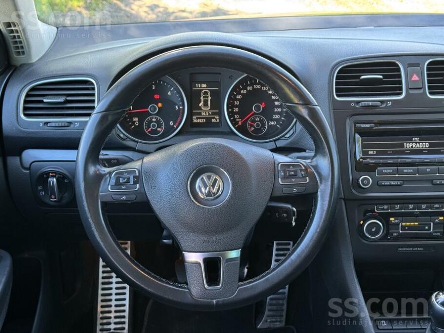 Grey Volkswagen Golf 2011 in Riga, with an engine capacity of 1.60 L and mileage of 364 thousand km for 3200 €, photo 17 on AUTOMOTO.COM.LV