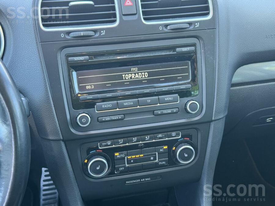 Grey Volkswagen Golf 2011 in Riga, with an engine capacity of 1.60 L and mileage of 364 thousand km for 3200 €, photo 19 on AUTOMOTO.COM.LV