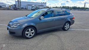 Grey Volkswagen Golf 2011 in Marijampole, with an engine capacity of 1.60 L and mileage of 239 thousand km for 3799 €, photo  on AUTOMOTO.COM.LV