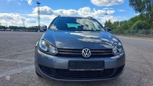 Grey Volkswagen Golf 2011 in Marijampole, with an engine capacity of 1.60 L and mileage of 239 thousand km for 3799 €, photo 7 on AUTOMOTO.COM.LV