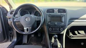 Grey Volkswagen Golf 2011 in Marijampole, with an engine capacity of 1.60 L and mileage of 239 thousand km for 3799 €, photo 8 on AUTOMOTO.COM.LV