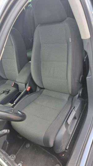 Grey Volkswagen Golf 2011 in Marijampole, with an engine capacity of 1.60 L and mileage of 239 thousand km for 3799 €, photo 10 on AUTOMOTO.COM.LV