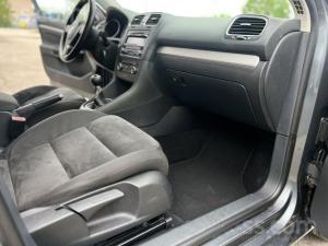Pelēks Volkswagen Golf 2011 Jēkabpils, ar dzinēja tilpumu 2.00 L un nobraukumu 351 tūkst. km par 4500 €, foto 13 vietnē AUTOMOTO.COM.LV