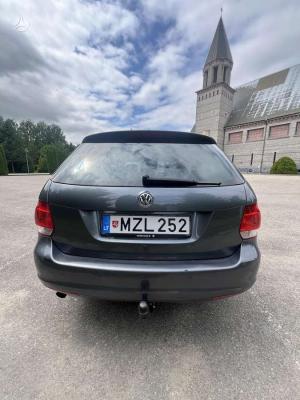 Grey Volkswagen Golf 2011 in Alytus, with an engine capacity of 1.60 L and mileage of 297 thousand km for 4750 €, photo 6 on AUTOMOTO.COM.LV