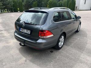 Grey Volkswagen Golf 2011 in Alytus, with an engine capacity of 1.60 L and mileage of 297 thousand km for 4750 €, photo 7 on AUTOMOTO.COM.LV