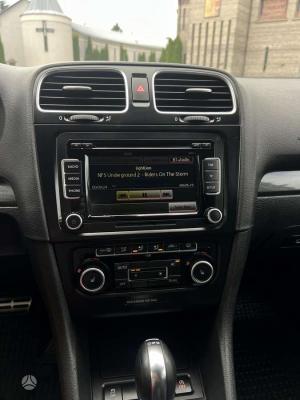 Grey Volkswagen Golf 2011 in Alytus, with an engine capacity of 1.60 L and mileage of 297 thousand km for 4750 €, photo 21 on AUTOMOTO.COM.LV