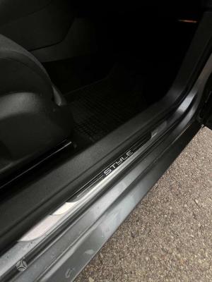 Grey Volkswagen Golf 2011 in Alytus, with an engine capacity of 1.60 L and mileage of 297 thousand km for 4750 €, photo 26 on AUTOMOTO.COM.LV