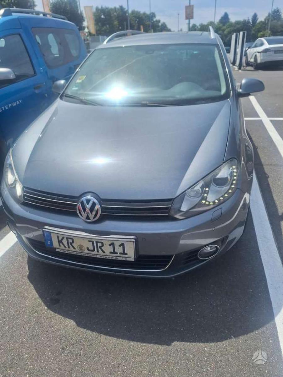 Pelēks Volkswagen Golf 2011 Jurbarkas, ar dzinēja tilpumu 1.97 L un nobraukumu 236 tūkst. km par 3299 €, foto 1 vietnē AUTOMOTO.COM.LV