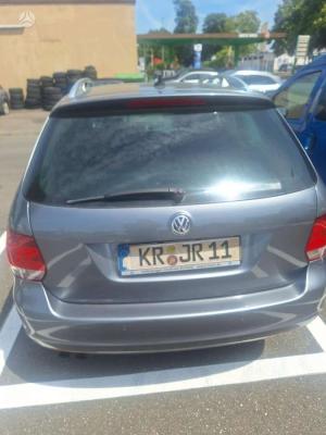 Pelēks Volkswagen Golf 2011 Jurbarkas, ar dzinēja tilpumu 1.97 L un nobraukumu 236 tūkst. km par 3299 €, foto 4 vietnē AUTOMOTO.COM.LV