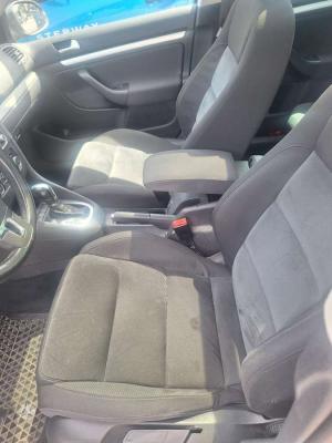 Pelēks Volkswagen Golf 2011 Jurbarkas, ar dzinēja tilpumu 1.97 L un nobraukumu 236 tūkst. km par 3299 €, foto 8 vietnē AUTOMOTO.COM.LV