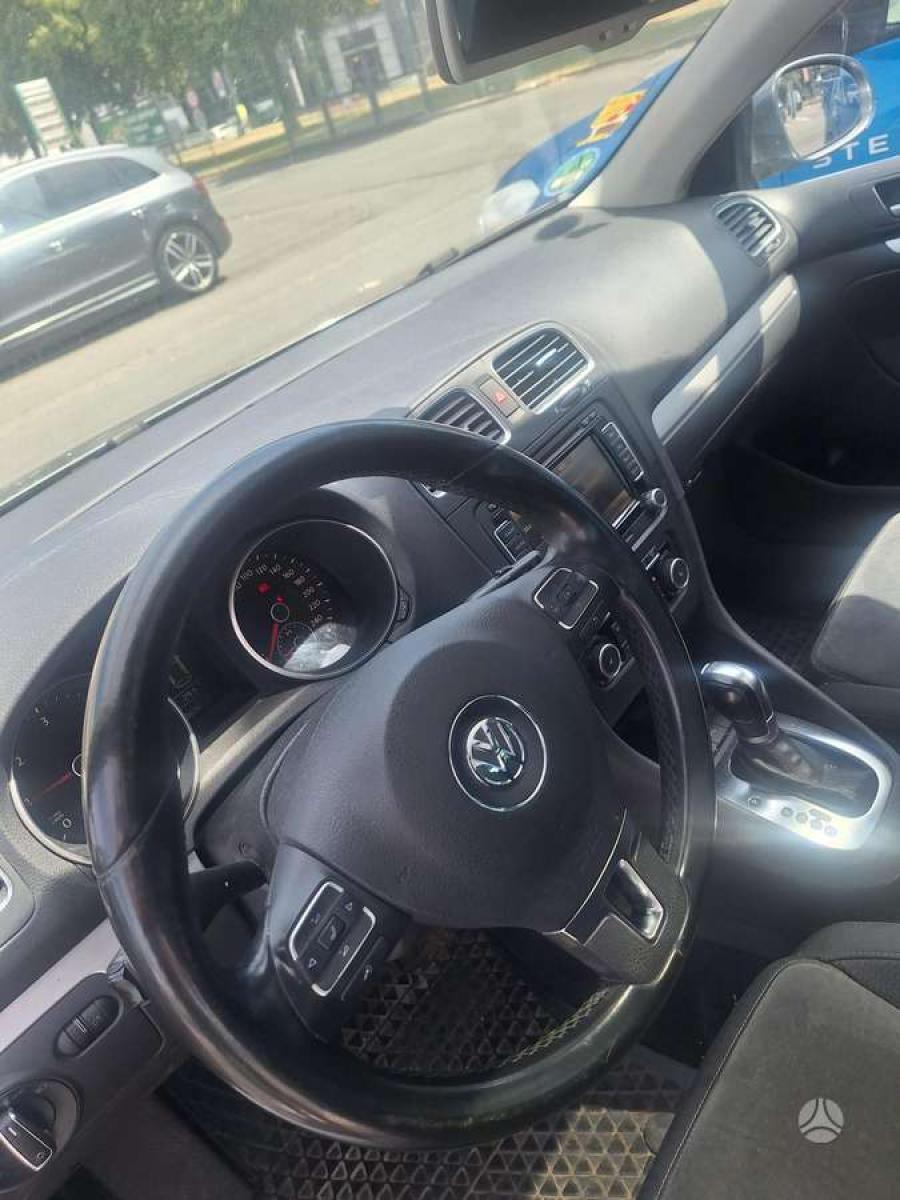 Pelēks Volkswagen Golf 2011 Jurbarkas, ar dzinēja tilpumu 1.97 L un nobraukumu 236 tūkst. km par 3299 €, foto 9 vietnē AUTOMOTO.COM.LV