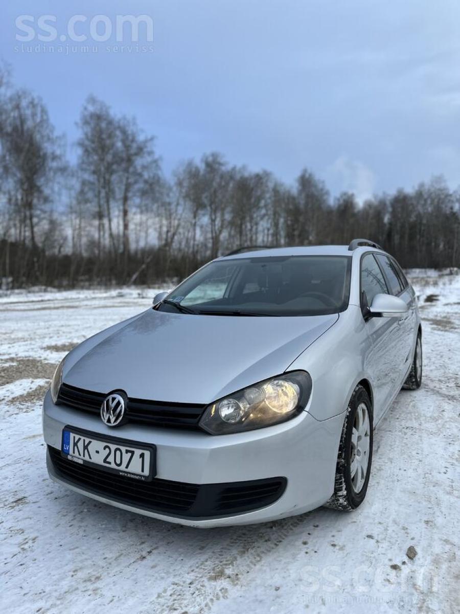Grey Volkswagen Golf 2011 in Riga, with an engine capacity of 1.60 L and mileage of 368 thousand km for 2500 €, photo 1 on AUTOMOTO.COM.LV