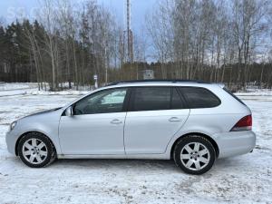Grey Volkswagen Golf 2011 in Riga, with an engine capacity of 1.60 L and mileage of 368 thousand km for 2500 €, photo 5 on AUTOMOTO.COM.LV