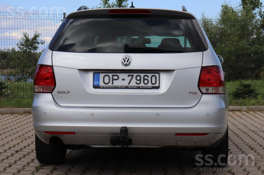 Pelēks Volkswagen Golf 2011 Rīga, ar dzinēja tilpumu 1.60 L un nobraukumu 221 tūkst. km par 3950 €, foto 10 vietnē AUTOMOTO.COM.LV
