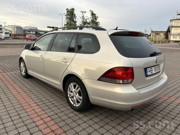 Серый Фольксваген Гольф 2011 в Вентспилс, объемом двигателя 1.60 л и пробегом 274 тыс. км за 2600 €, фото 6 на AUTOMOTO.COM.LV