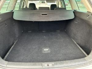 Grey Volkswagen Golf 2011 in Ventspils, with an engine capacity of 1.60 L and mileage of 274 thousand km for 2600 €, photo 13 on AUTOMOTO.COM.LV