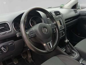 Grey Volkswagen Golf 2011 in Vilnius, with an engine capacity of 2.00 L and mileage of 316 thousand km for 3490 €, photo 8 on AUTOMOTO.COM.LV