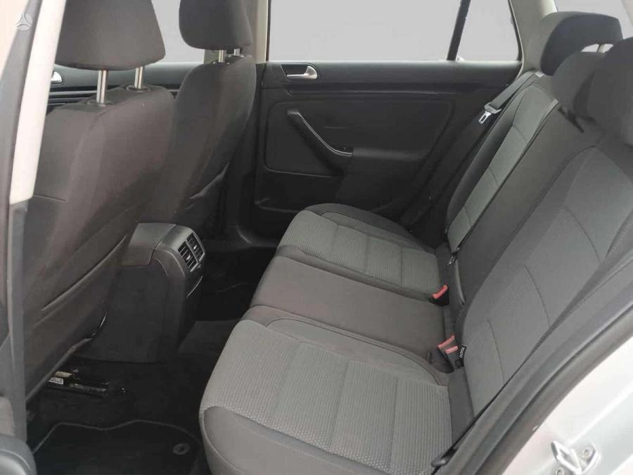 Grey Volkswagen Golf 2011 in Vilnius, with an engine capacity of 2.00 L and mileage of 316 thousand km for 3490 €, photo 13 on AUTOMOTO.COM.LV