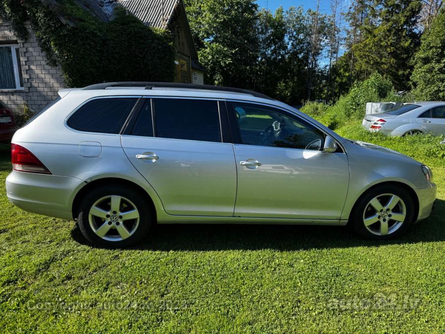 Pelēks Volkswagen Golf 2011 Jehvi, ar dzinēja tilpumu 1.60 L un nobraukumu 0 tūkst. km par 2699 €, foto 4 vietnē AUTOMOTO.COM.LV