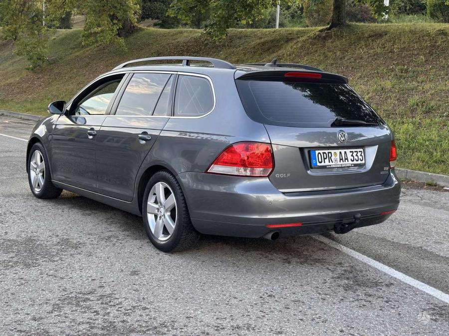 Pelēks Volkswagen Golf 2011 Jonava, ar dzinēja tilpumu 1.60 L un nobraukumu 298 tūkst. km par 3850 €, foto 7 vietnē AUTOMOTO.COM.LV