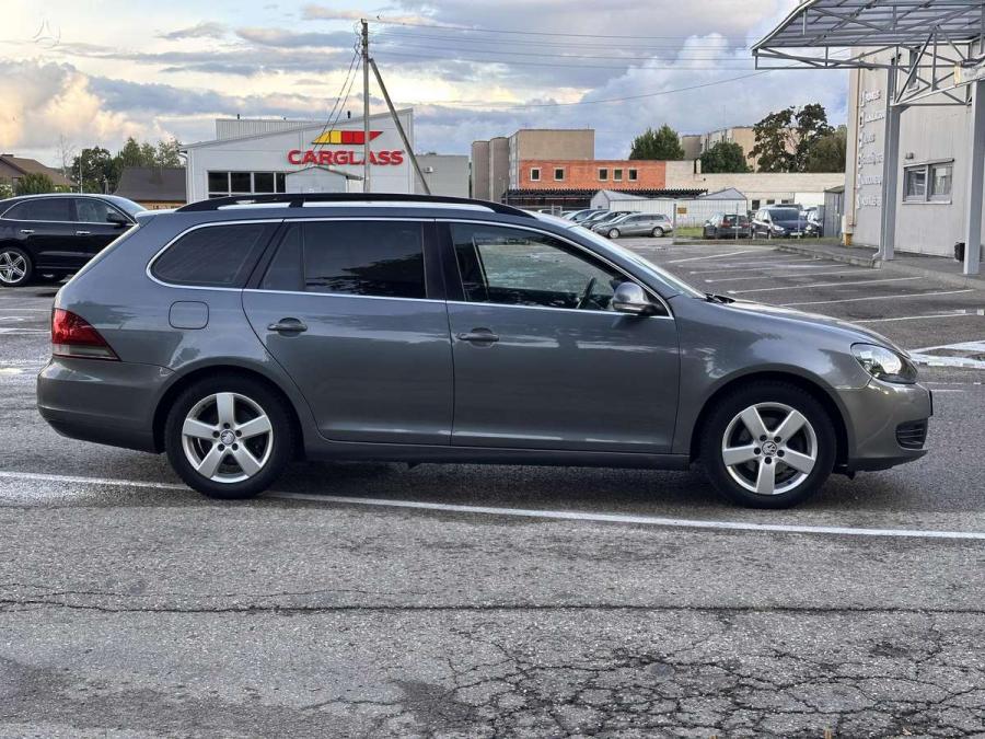 Pelēks Volkswagen Golf 2011 Jonava, ar dzinēja tilpumu 1.60 L un nobraukumu 298 tūkst. km par 3850 €, foto 13 vietnē AUTOMOTO.COM.LV