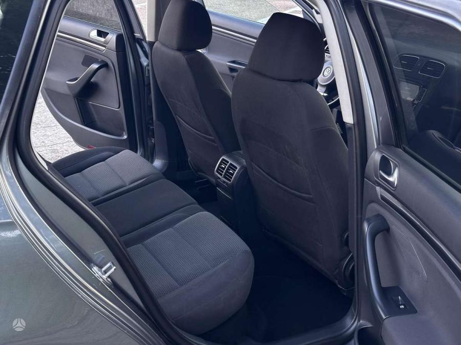 Pelēks Volkswagen Golf 2011 Jonava, ar dzinēja tilpumu 1.60 L un nobraukumu 298 tūkst. km par 3850 €, foto 27 vietnē AUTOMOTO.COM.LV
