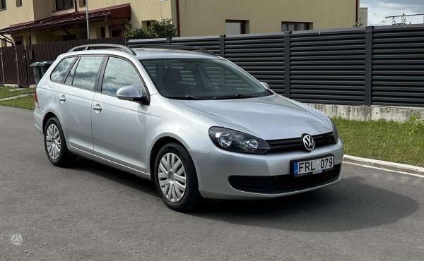 Volkswagen Golf 2011 Viļņa vietnē Pelēks Volkswagen Golf 2011 Viļņa, ar dzinēja tilpumu 1.60 L un nobraukumu 270 tūkst. km par 1500 €, foto 1 vietnē AUTOMOTO.COM.LV