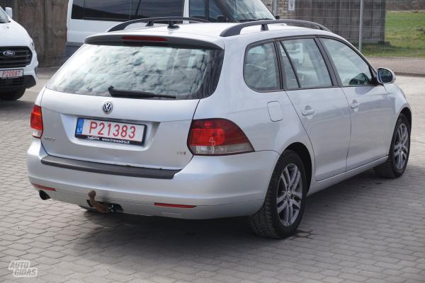 Volkswagen Golf 2011 Kvietiniai vietnē Pelēks Volkswagen Golf 2011 Kvietiniai, ar dzinēja tilpumu 1.60 L un nobraukumu 393 tūkst. km par 2200 €, foto 4 vietnē AUTOMOTO.COM.LV