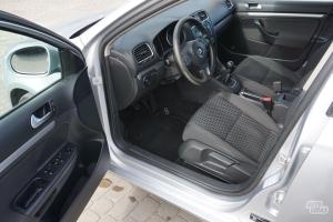 Pelēks Volkswagen Golf 2011 Kvietiniai, ar dzinēja tilpumu 1.60 L un nobraukumu 393 tūkst. km par 2200 €, foto 6 vietnē AUTOMOTO.COM.LV