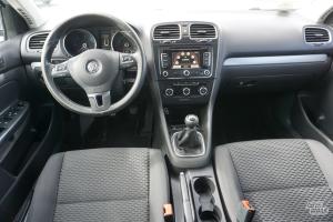 Pelēks Volkswagen Golf 2011 Kvietiniai, ar dzinēja tilpumu 1.60 L un nobraukumu 393 tūkst. km par 2200 €, foto 8 vietnē AUTOMOTO.COM.LV