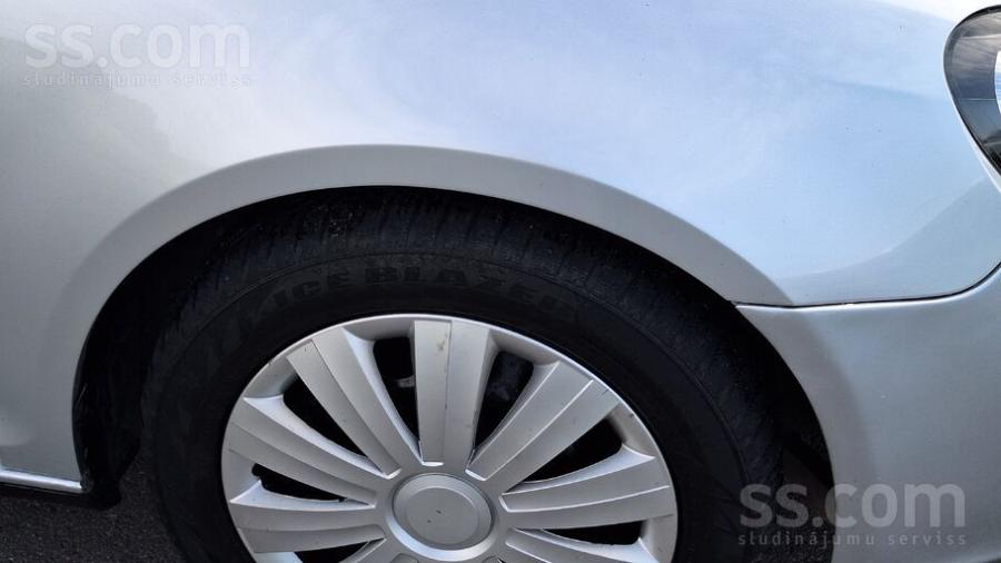 Pelēks Volkswagen Golf 2011 Rīga, ar dzinēja tilpumu 1.60 L un nobraukumu 289 tūkst. km par 2500 €, foto 13 vietnē AUTOMOTO.COM.LV