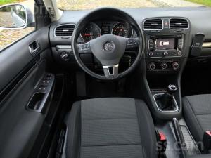 Grey Volkswagen Golf 2011 in Jelgava, with an engine capacity of 1.60 L and mileage of 240 thousand km for 4650 €, photo 14 on AUTOMOTO.COM.LV