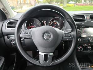 Grey Volkswagen Golf 2011 in Jelgava, with an engine capacity of 1.60 L and mileage of 240 thousand km for 4650 €, photo 18 on AUTOMOTO.COM.LV
