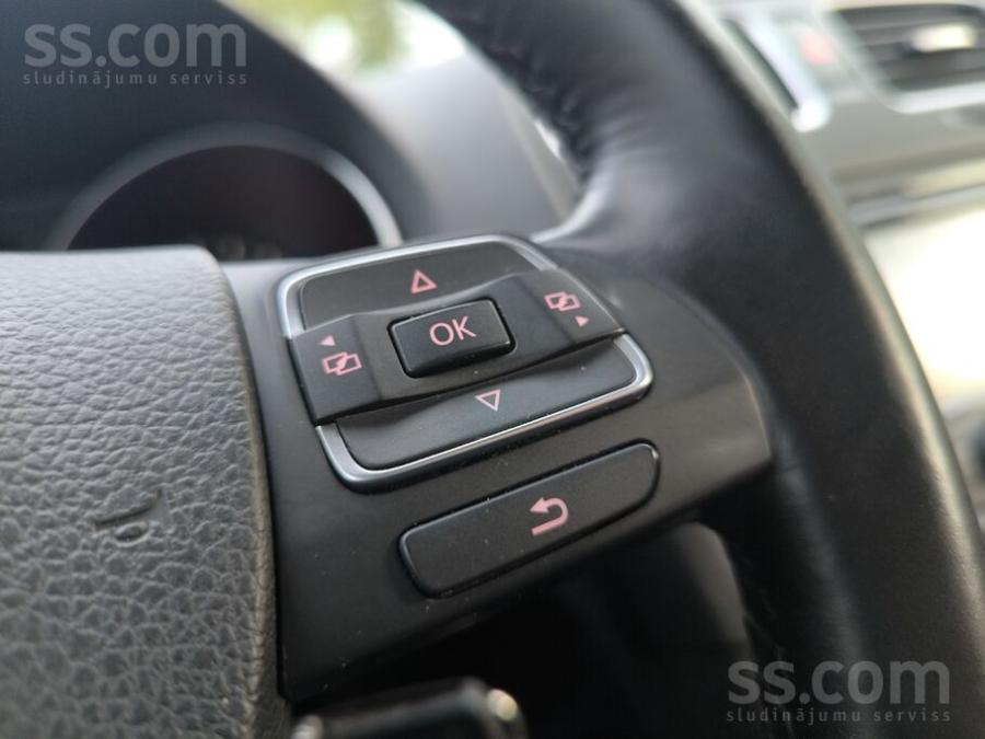 Grey Volkswagen Golf 2011 in Jelgava, with an engine capacity of 1.60 L and mileage of 240 thousand km for 4650 €, photo 19 on AUTOMOTO.COM.LV