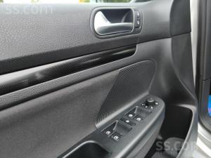 Grey Volkswagen Golf 2011 in Jelgava, with an engine capacity of 1.60 L and mileage of 240 thousand km for 4650 €, photo 23 on AUTOMOTO.COM.LV