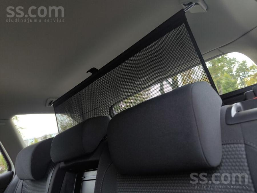 Grey Volkswagen Golf 2011 in Jelgava, with an engine capacity of 1.60 L and mileage of 240 thousand km for 4650 €, photo 27 on AUTOMOTO.COM.LV