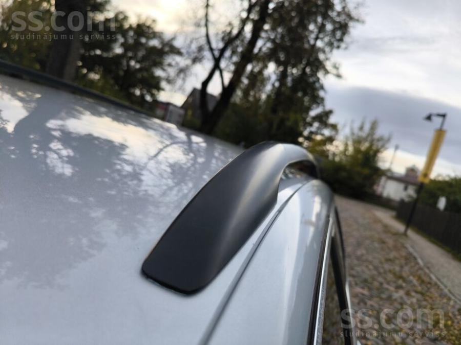 Grey Volkswagen Golf 2011 in Jelgava, with an engine capacity of 1.60 L and mileage of 240 thousand km for 4650 €, photo 30 on AUTOMOTO.COM.LV