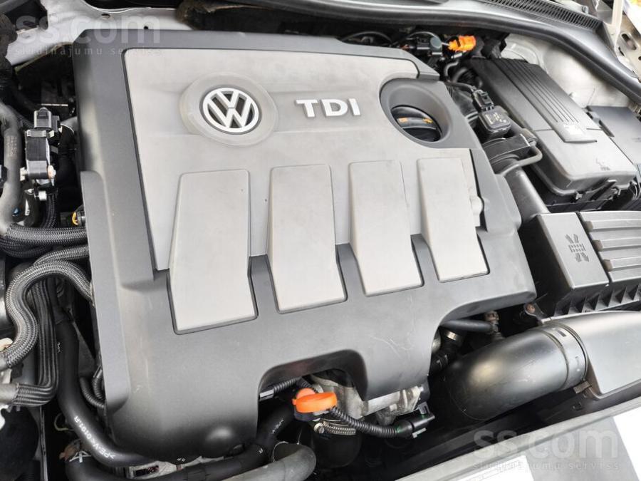 Grey Volkswagen Golf 2011 in Jelgava, with an engine capacity of 1.60 L and mileage of 240 thousand km for 4650 €, photo 33 on AUTOMOTO.COM.LV