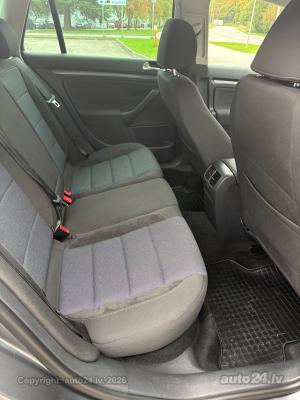Pelēks Volkswagen Golf 2011 Viljandi, ar dzinēja tilpumu 1.60 L un nobraukumu 229 tūkst. km par 4390 €, foto 11 vietnē AUTOMOTO.COM.LV
