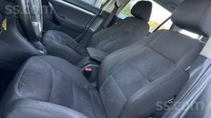 Pelēks Volkswagen Golf 2011 Rīga, ar dzinēja tilpumu 1.40 L un nobraukumu 338 tūkst. km par 3750 €, foto 9 vietnē AUTOMOTO.COM.LV