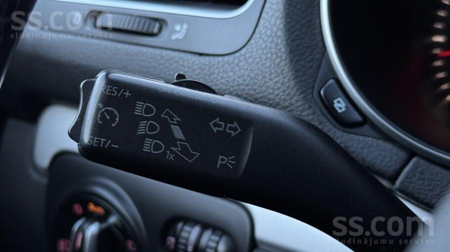 Pelēks Volkswagen Golf 2011 Rīga, ar dzinēja tilpumu 1.40 L un nobraukumu 338 tūkst. km par 3750 €, foto 13 vietnē AUTOMOTO.COM.LV