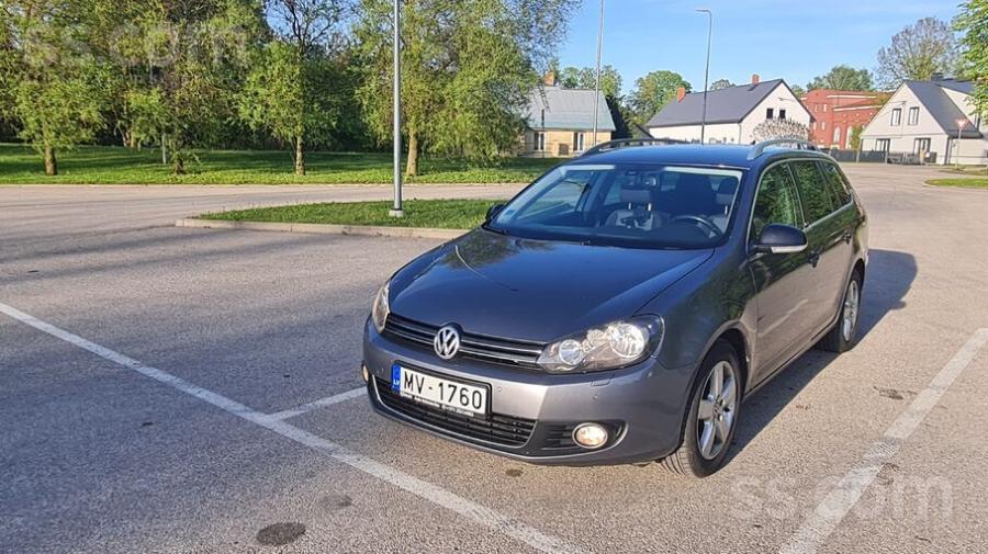 Grey Volkswagen Golf 2012 in Jekabpils, with an engine capacity of 1.60 L and mileage of 336 thousand km for 3490 €, photo 1 on AUTOMOTO.COM.LV