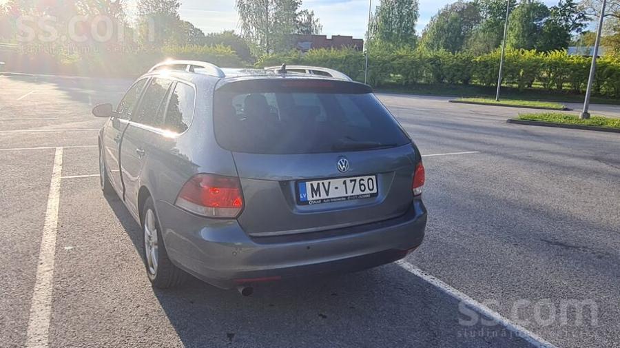 Grey Volkswagen Golf 2012 in Jekabpils, with an engine capacity of 1.60 L and mileage of 336 thousand km for 3490 €, photo 2 on AUTOMOTO.COM.LV