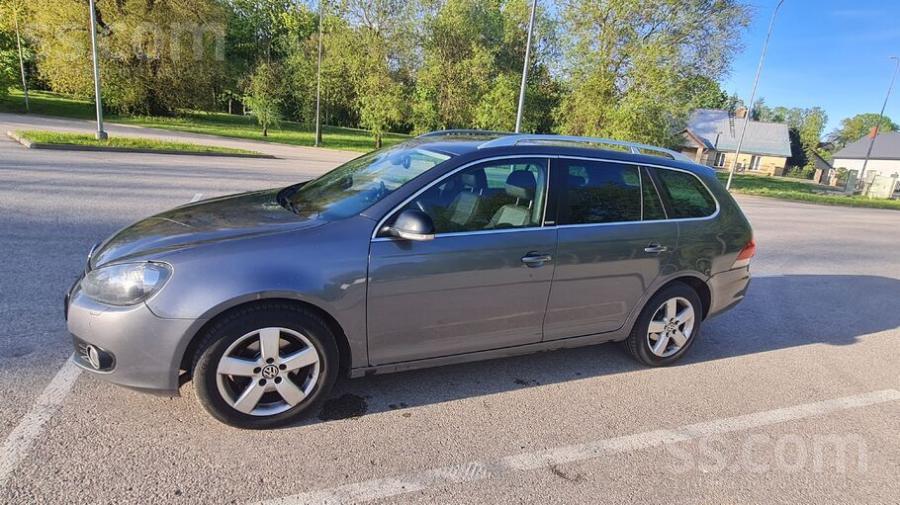 Grey Volkswagen Golf 2012 in Jekabpils, with an engine capacity of 1.60 L and mileage of 336 thousand km for 3490 €, photo 3 on AUTOMOTO.COM.LV