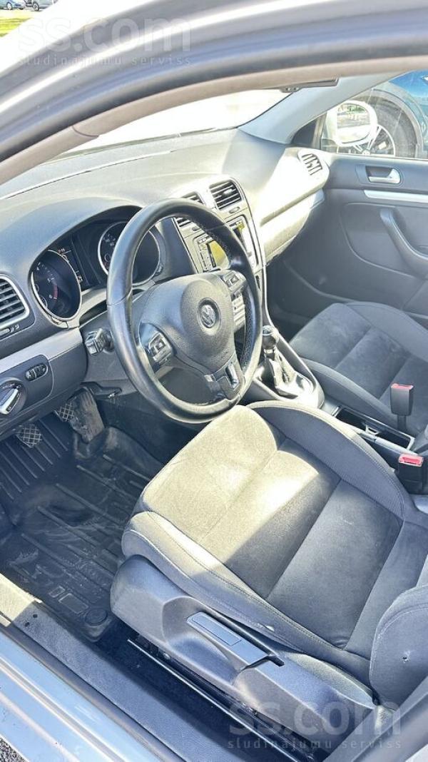 Pelēks Volkswagen Golf 2012 Rīga, ar dzinēja tilpumu 1.60 L un nobraukumu 397 tūkst. km par 3600 €, foto 5 vietnē AUTOMOTO.COM.LV