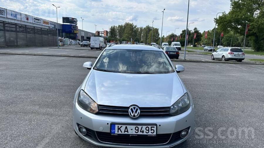 Pelēks Volkswagen Golf 2012 Rīga, ar dzinēja tilpumu 1.60 L un nobraukumu 397 tūkst. km par 2000 €, foto 1 vietnē AUTOMOTO.COM.LV