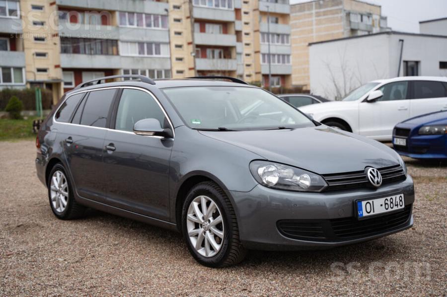 Grey Volkswagen Golf 2012 in Liepaja, with an engine capacity of 1.60 L and mileage of 277 thousand km for 4700 €, photo 2 on AUTOMOTO.COM.LV