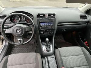 Grey Volkswagen Golf 2012 in Siauliai, with an engine capacity of 1.60 L and mileage of 317 thousand km for 1600 €, photo 11 on AUTOMOTO.COM.LV