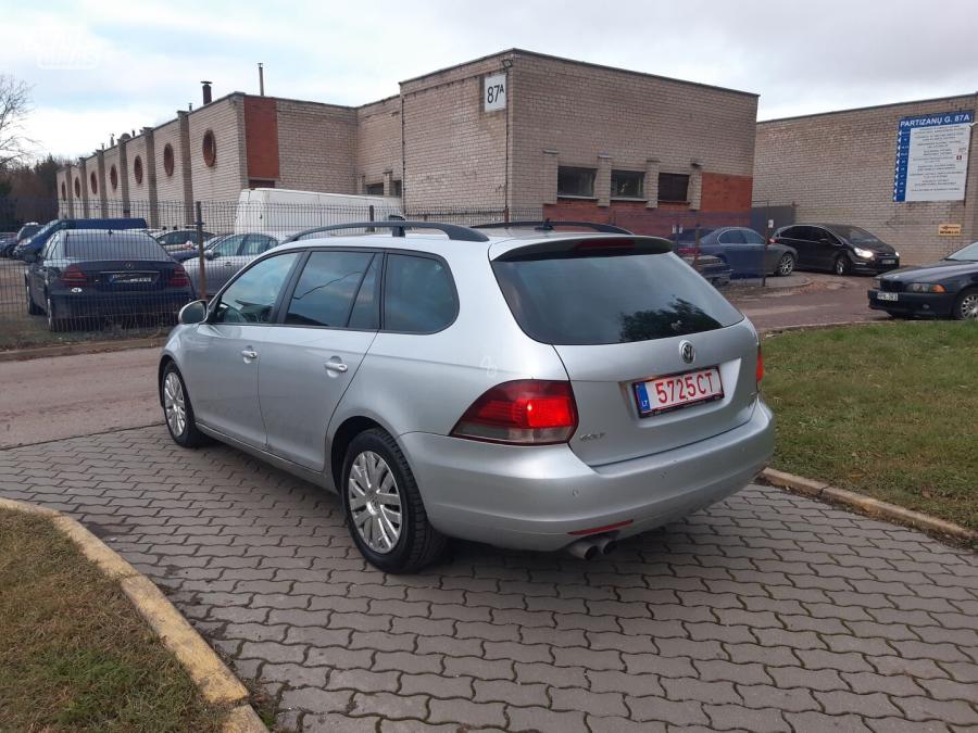 Grey Volkswagen Golf 2012 in Kaunas, with an engine capacity of 1.40 L and mileage of 220 thousand km for 1500 €, photo 14 on AUTOMOTO.COM.LV